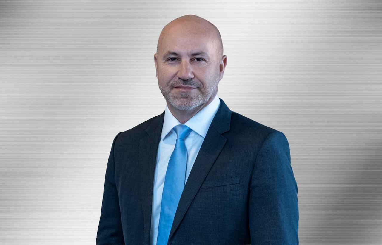 Herlander Zola assume presidência da Stellantis na América do Sul