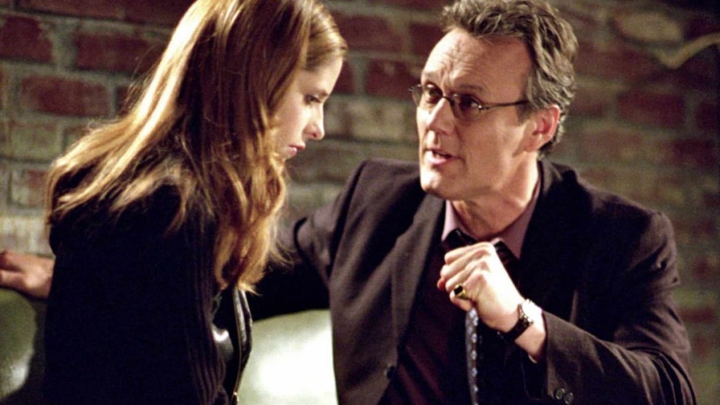 Buffy: Astro de Angel presta homenagem após morte de Anthony Head