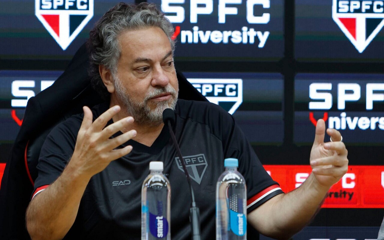 Casares abre o jogo sobre Marcos Leonardo no São Paulo e dispara: 'Vazamento inadequado'