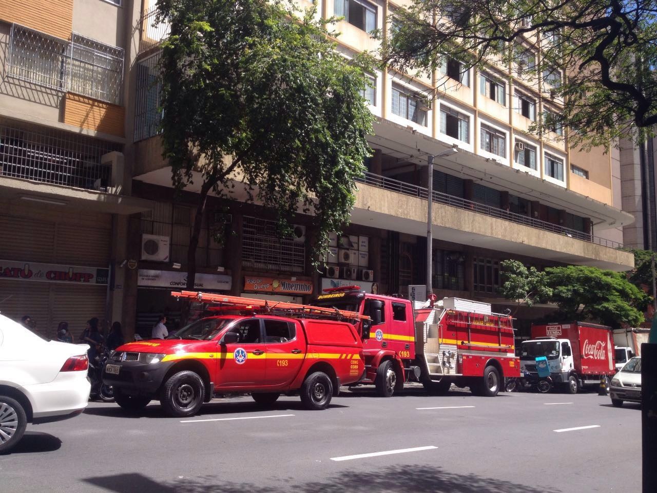 Curto-circuito provoca incêndio em elevador do Edifício Maletta