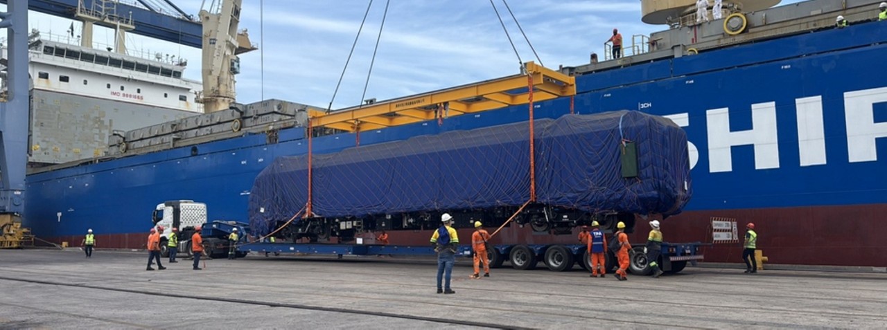 Primeiro novo trem do Metrô BH chega da China com inovação