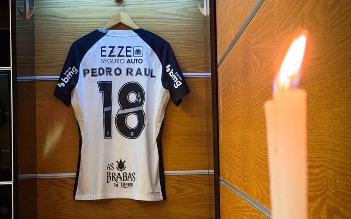 Corinthians estampa campanha 'Brabas in London' durante clássico com o ...