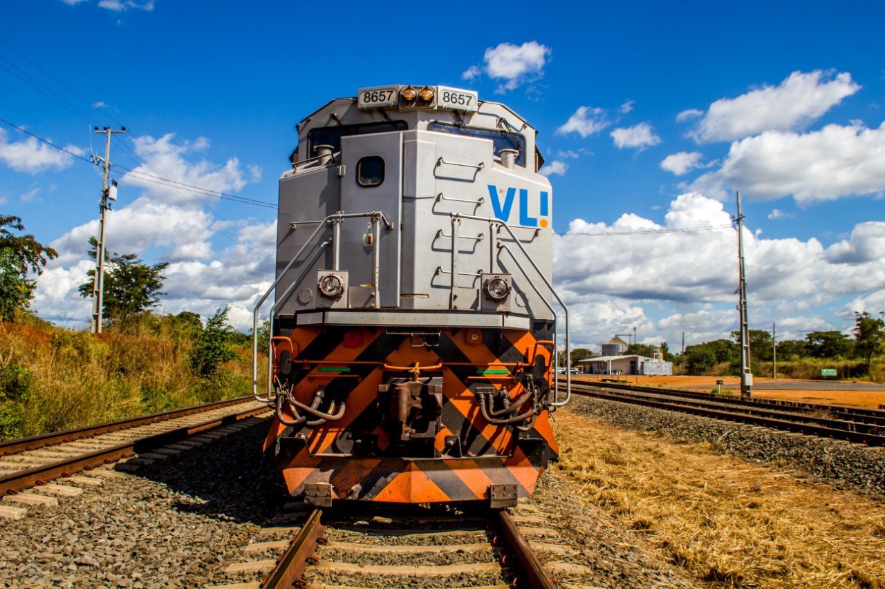 VLI anuncia recebimento de oito novas locomotivas