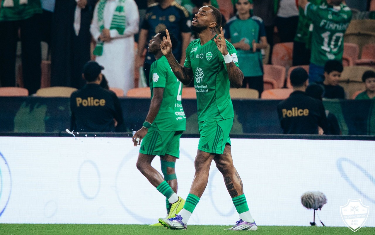 Cristiano Ronaldo falha, Toney brilha: Al-Ahli vence o Al-Nassr por 3 a ...