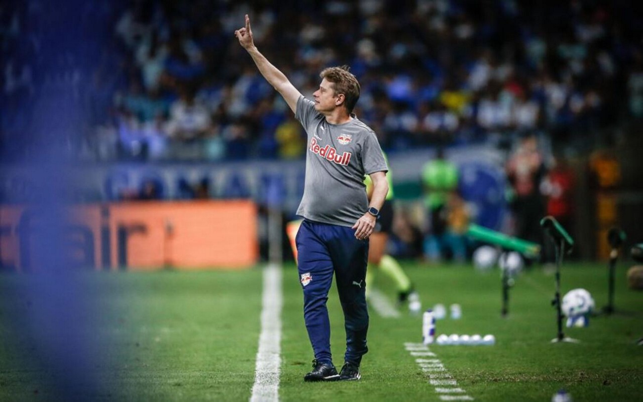 Em reencontro no Mineirão, Cruzeiro vence Seabra pela 1ª vez