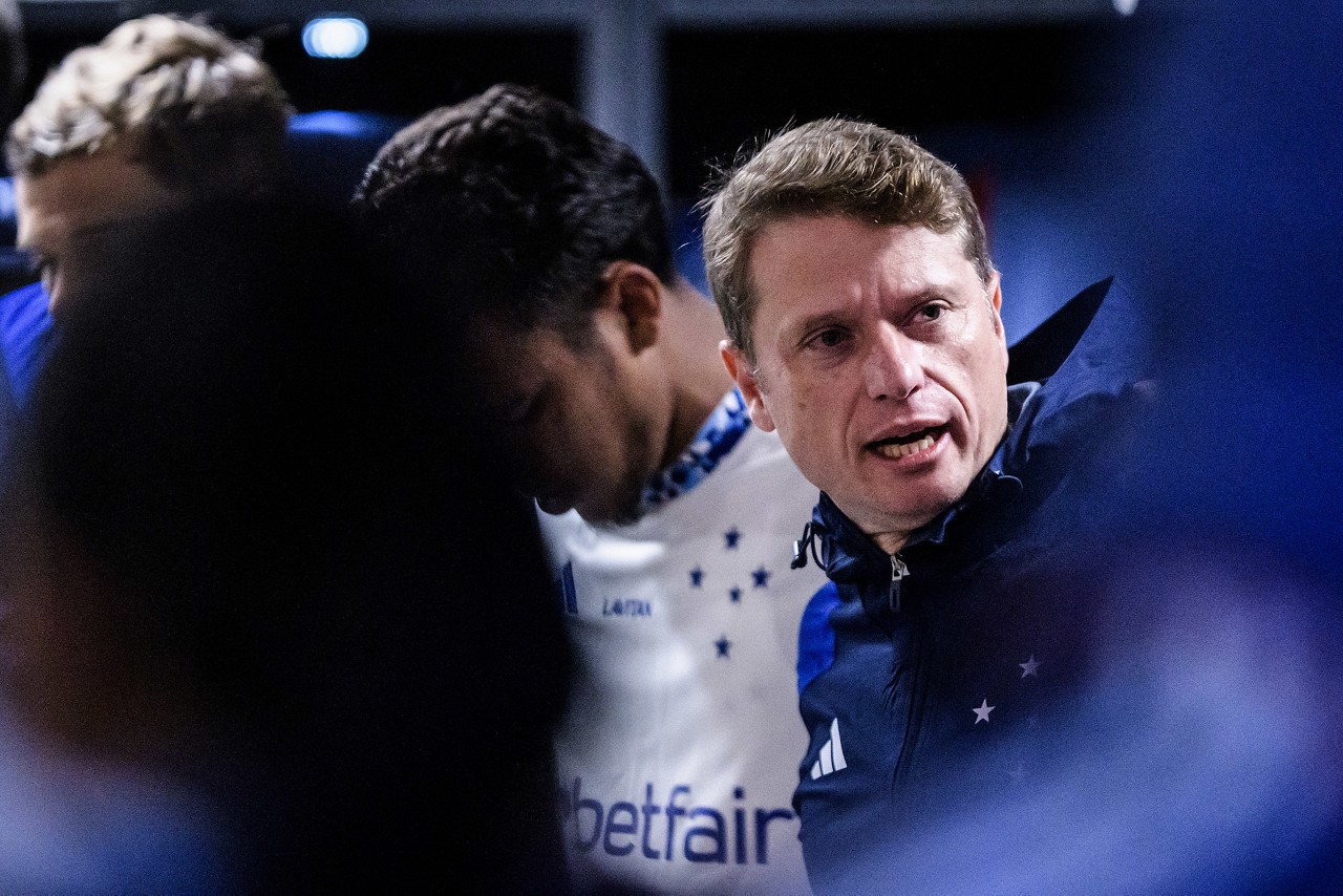 Jogadores do Cruzeiro se despedem de Fernando Seabra; saiba o que disseram