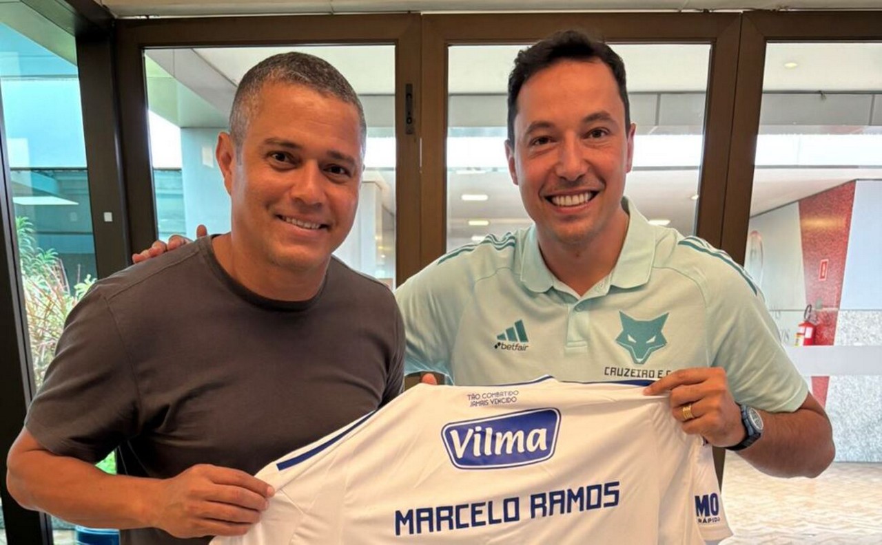 Ídolo do Cruzeiro, Marcelo Ramos visita time em Salvador