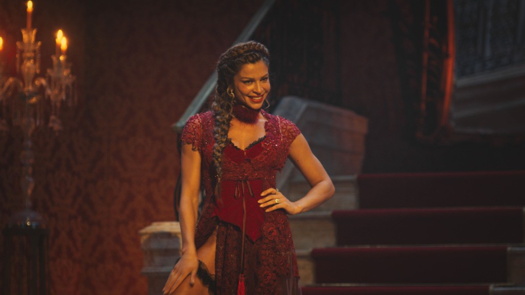 Dona Beja: Grazi Massafera surge com cobra gigante em trailer da HBO Max