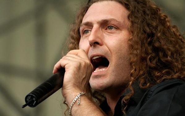 Fabio Lione deixa Angra após mais de uma década como vocalista