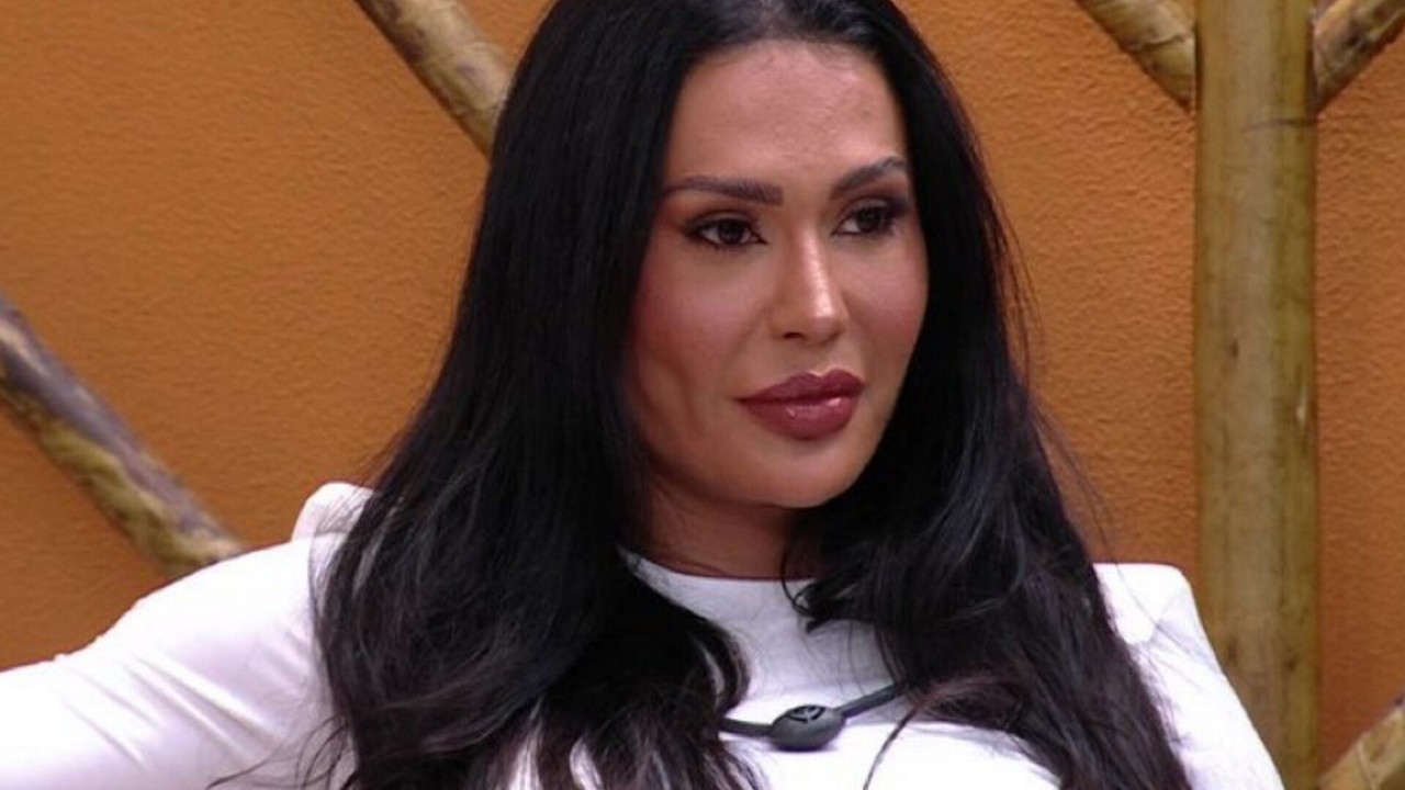 Gracyanne Barbosa revela como está o joelho após a cirurgia