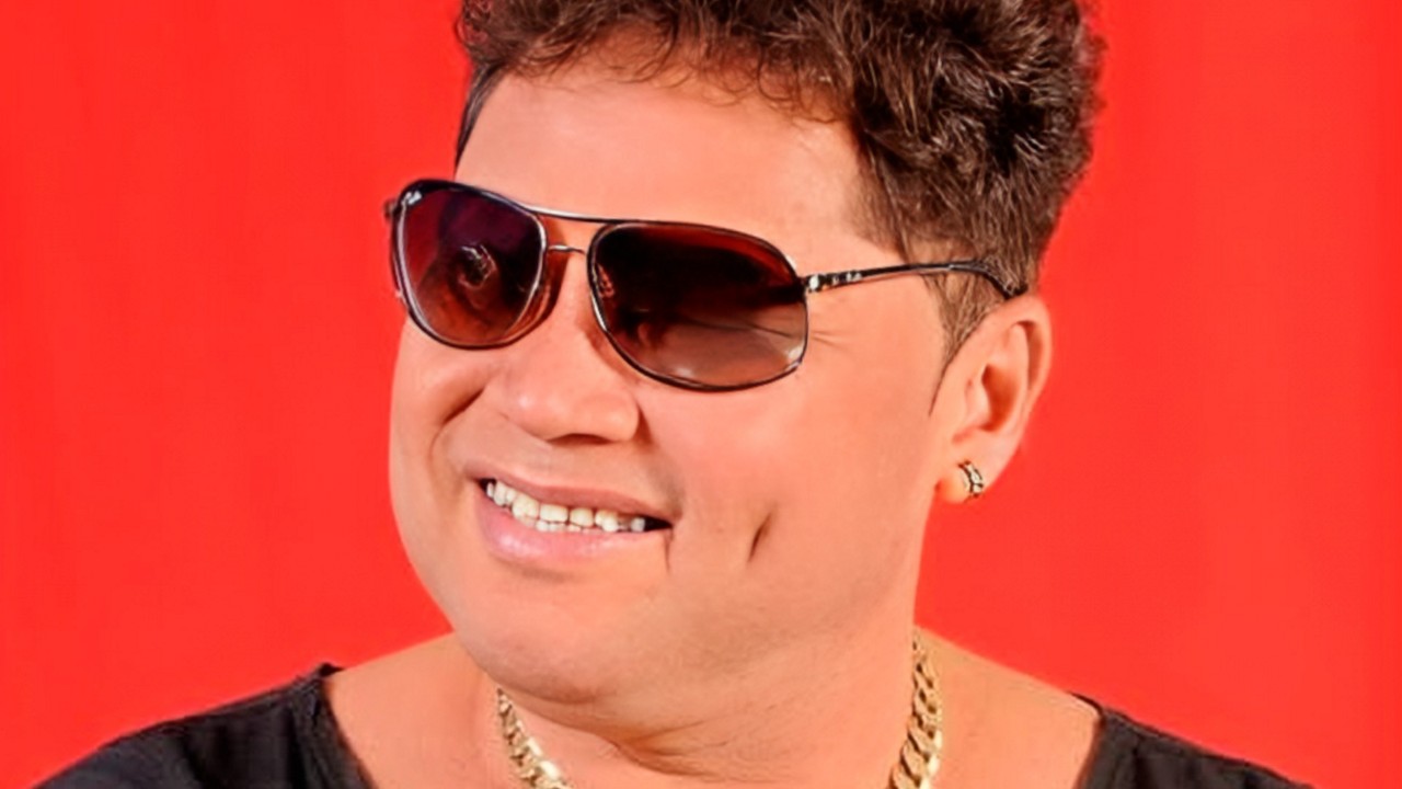 Morre o cantor Ray Douglas, ícone do brega, aos 58 anos