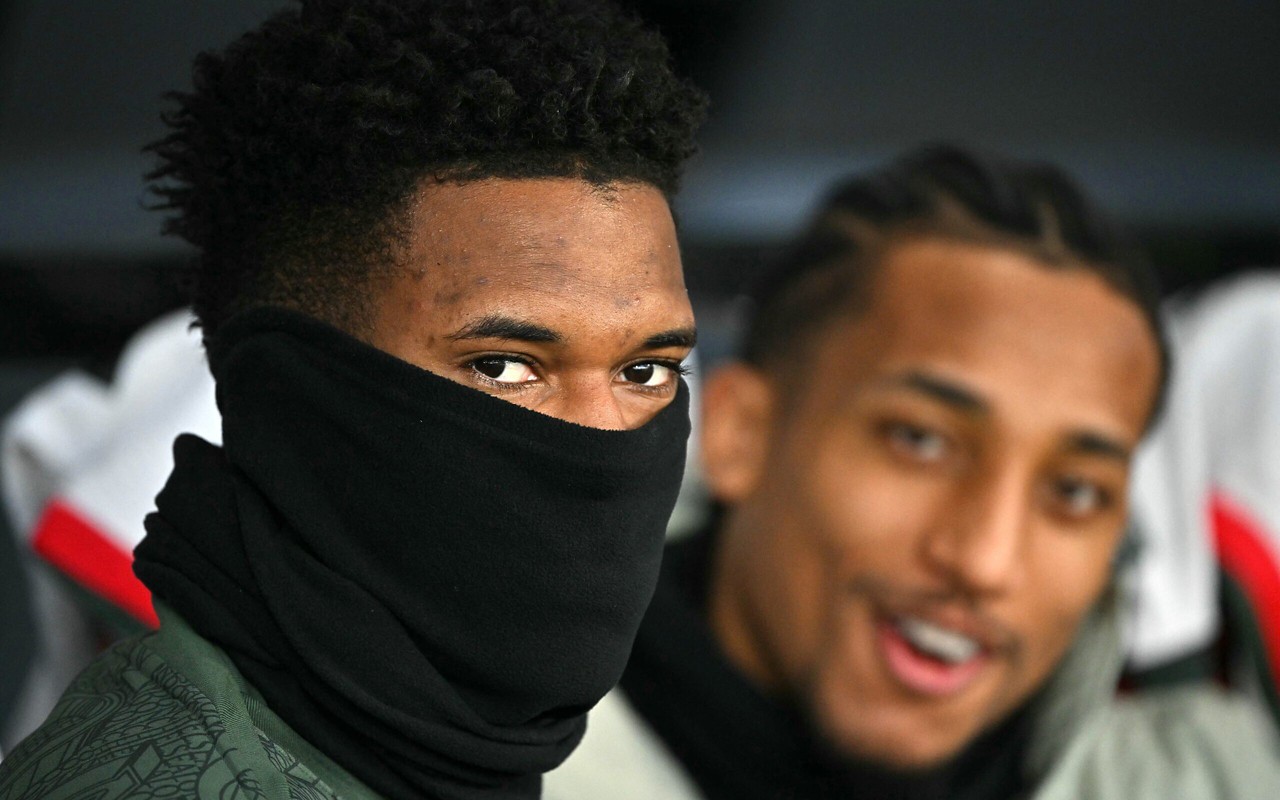 Estêvão vira assunto no Chelsea após vitória na Copa da Liga: 'Onde está?'