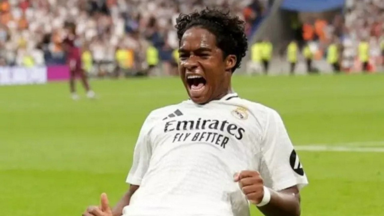 Gabigol aposta no sucesso de Endrick no Lyon: Vai deitar e rolar