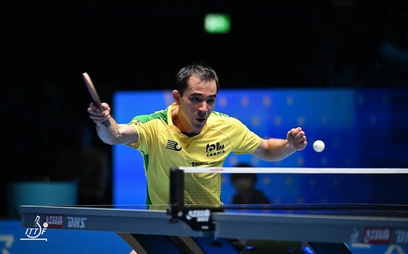 Hugo Calderano dá susto, mas vai às oitavas do Mundial de tênis de mesa