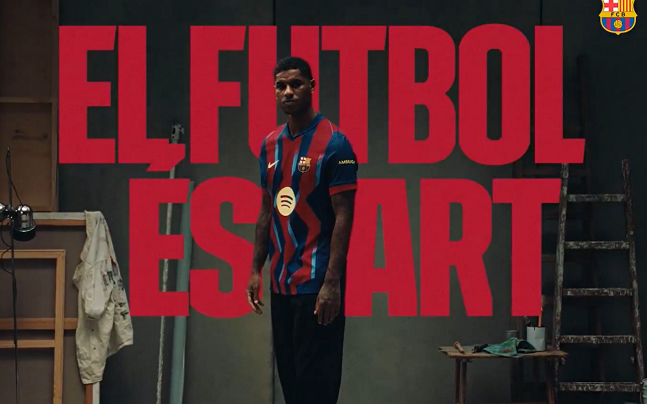 Inspirado em Ronaldinho, Barcelona lança novo uniforme para o El Clasico