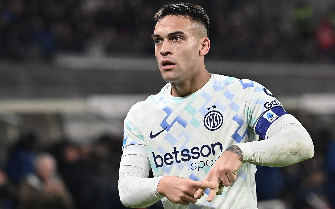 Inter de Milão vence Atalanta e assume liderança no Campeonato Italiano