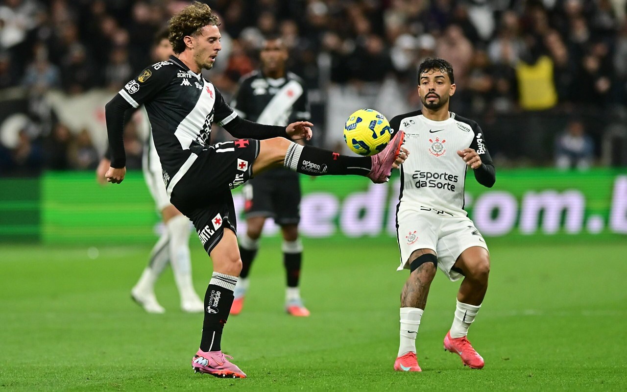 Jogos de hoje: quem joga no futebol e onde assistir ao vivo - domingo ...