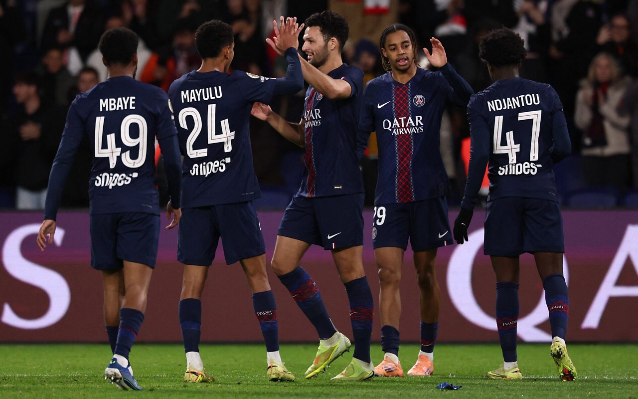 Jogos de hoje: quem joga no futebol e onde assistir ao vivo - sexta (23 ...