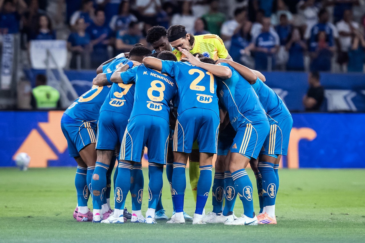 O espírito de Robin Hood e a queda física do Cruzeiro incomodam