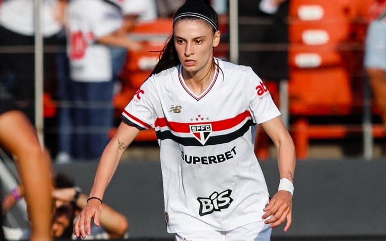 Lateral do São Paulo comemora convocação para Seleção Brasileira ...