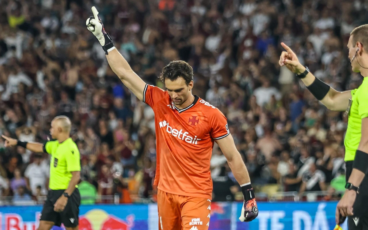Léo Jardim celebra classificação e manda recado à torcida do Vasco: 'A ...