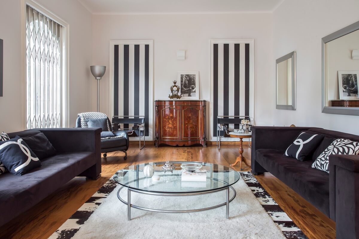 Maximalismo: veja como unir arte, objetos e afeto na decoração do lar