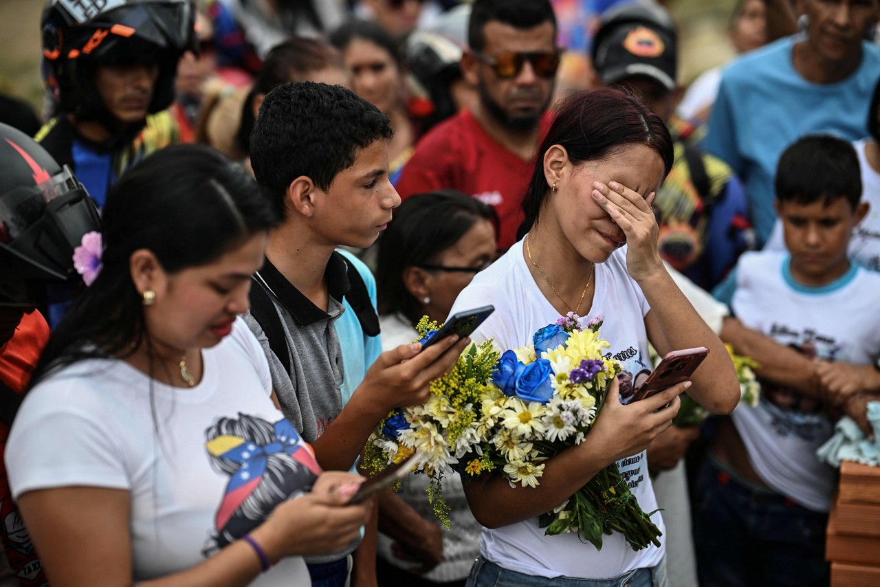Venezuela liberta jornalistas e americanos sob pressão de Trump