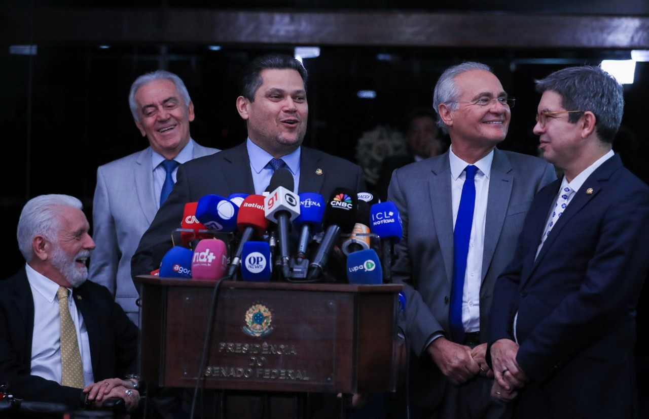 Alcolumbre marca sessão do Congresso para votar LDO