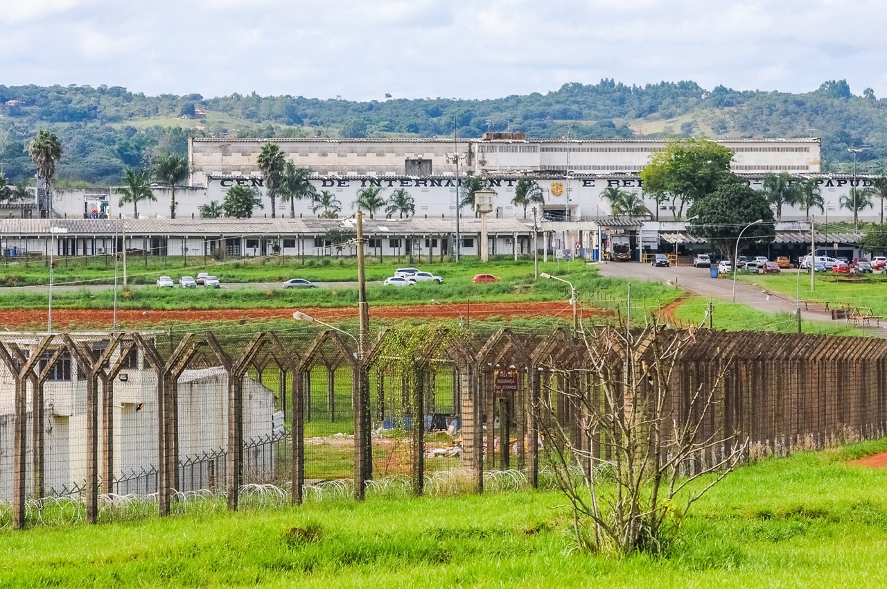 Após Bolsonaro, deputados querem avaliação de saúde na Papuda
