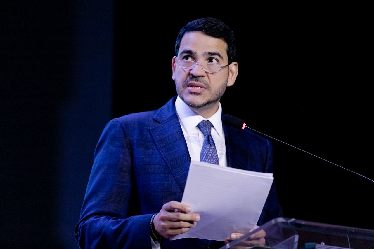 Jorge Messias acena a Alcolumbre após indicação ao STF