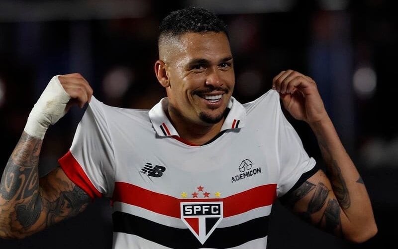 São Paulo define escalação para enfrentar o Flamengo com retorno e novidade