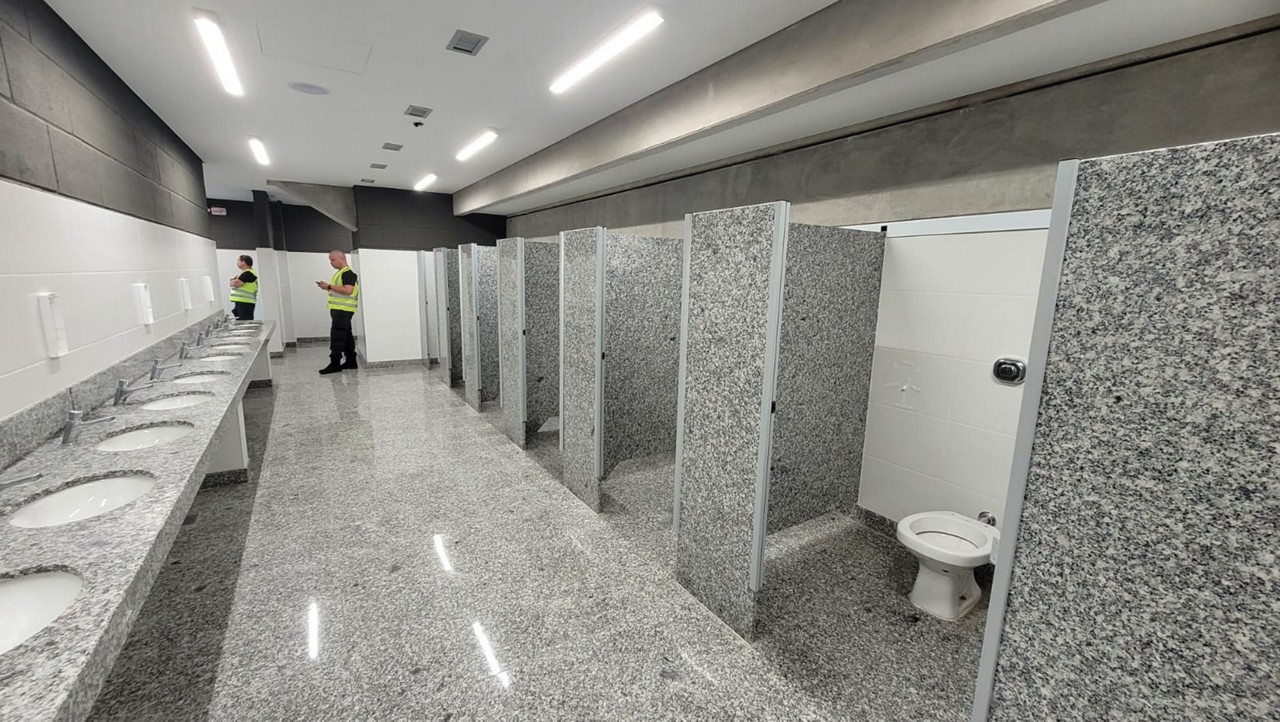 Exclusivo: 'Foi erro nosso ter tirado portas de banheiros femininos ...