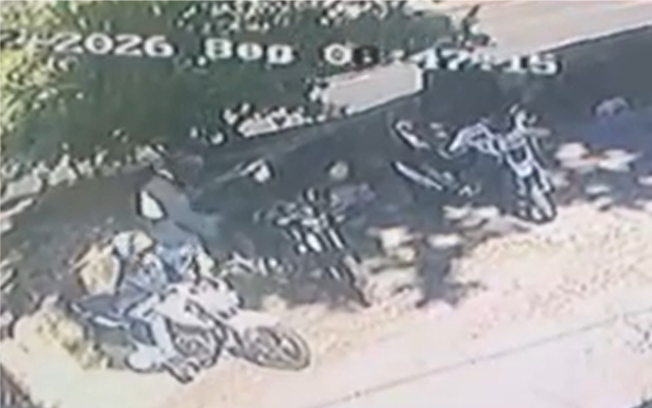 Jovens são presos com moto clonada e veículo recém-furtado em BH