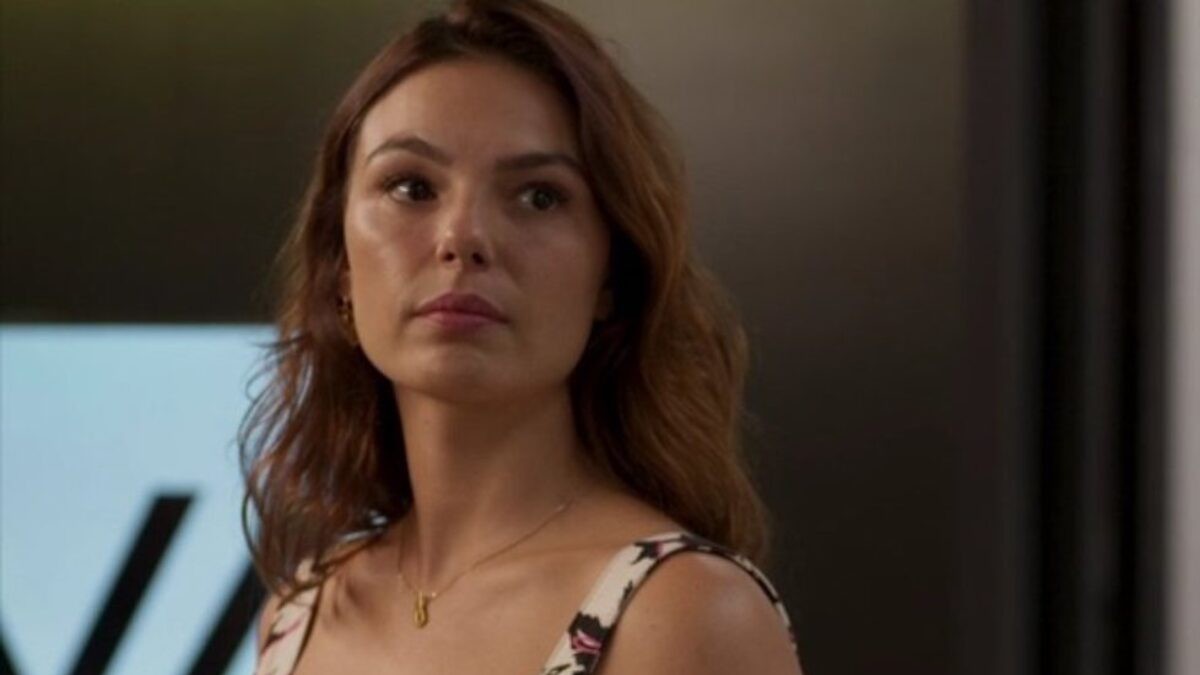 Caso Isis Valverde: Vídeos mostram stalker no condomínio da atriz