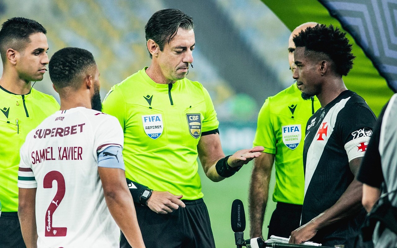 Thiago Mendes ganha 'presente inusitado' de árbitro de Vasco x ...
