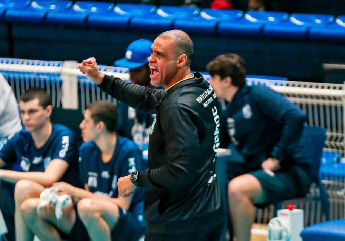 Técnico do Montes Claros se pronuncia após suposto ataque racista